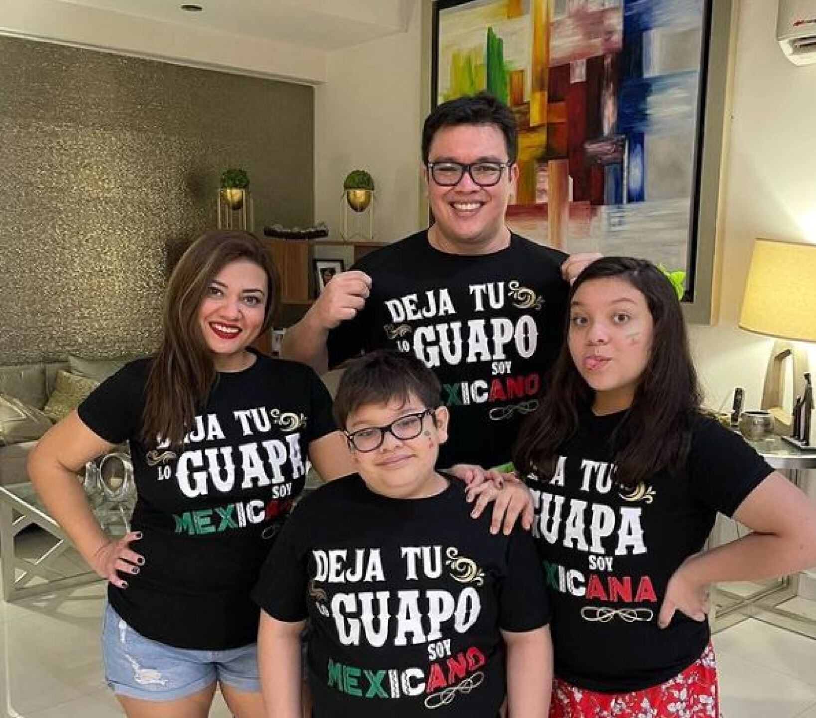 Hospitalizan a hija de Franco Escamilla tras sus XV años